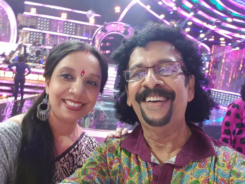 Bigg Boss Season 3 Contestant Singer Mohan Vaidya Unseen Photos - Filmibeat