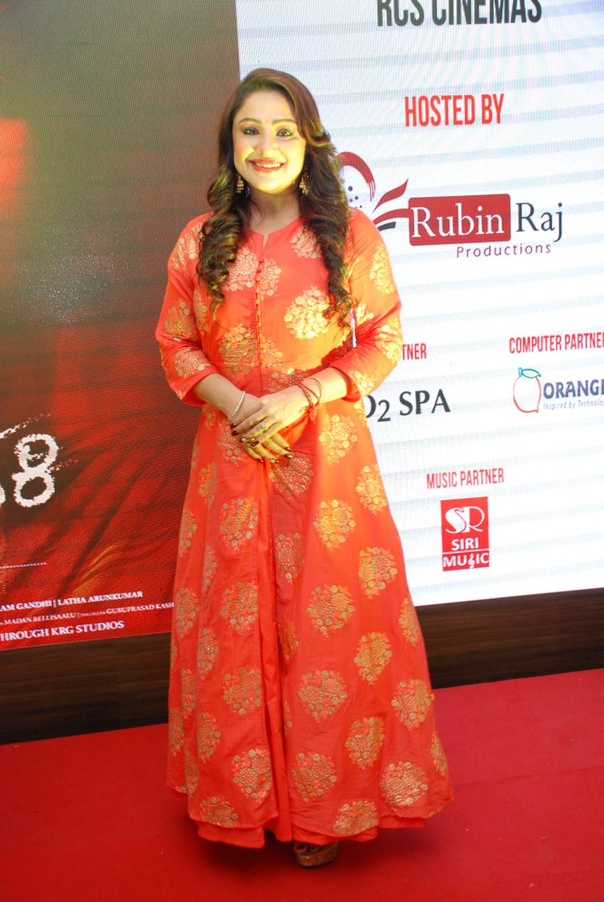 Devaki Celebrity Show Pictures - Filmibeat