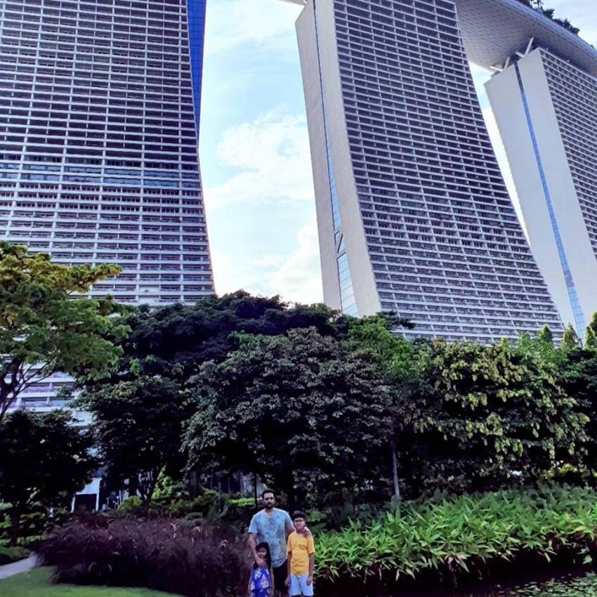 Sri Murali Enjoys Vacation In Singapore With His Family Photos - Filmibeat