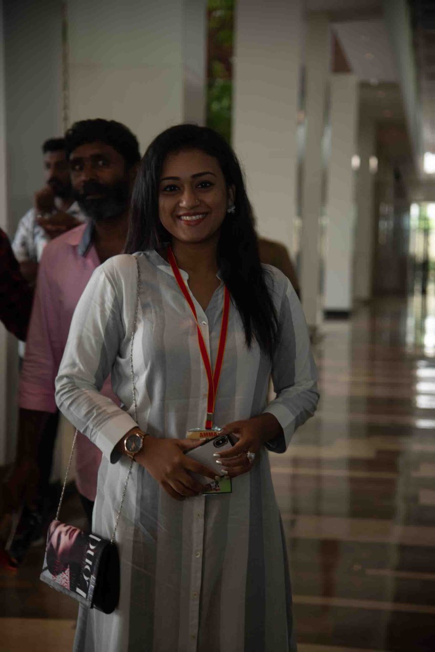 Varada Photos | Varada Latest HD Pics |Varada New Images - Filmibeat