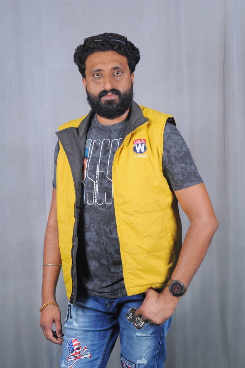 Ithu En Kadhal Puthagam Tamil Movie: Pooja, Shooting Stills, Location ...