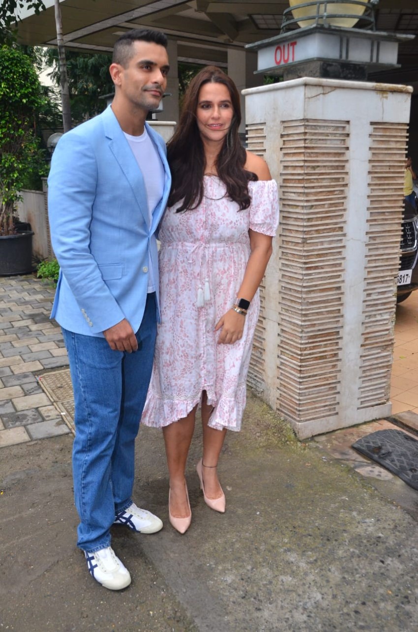 Neha Dhupia & Angad Bedi spotted at Hotel Sea Princess in Juhu - Filmibeat