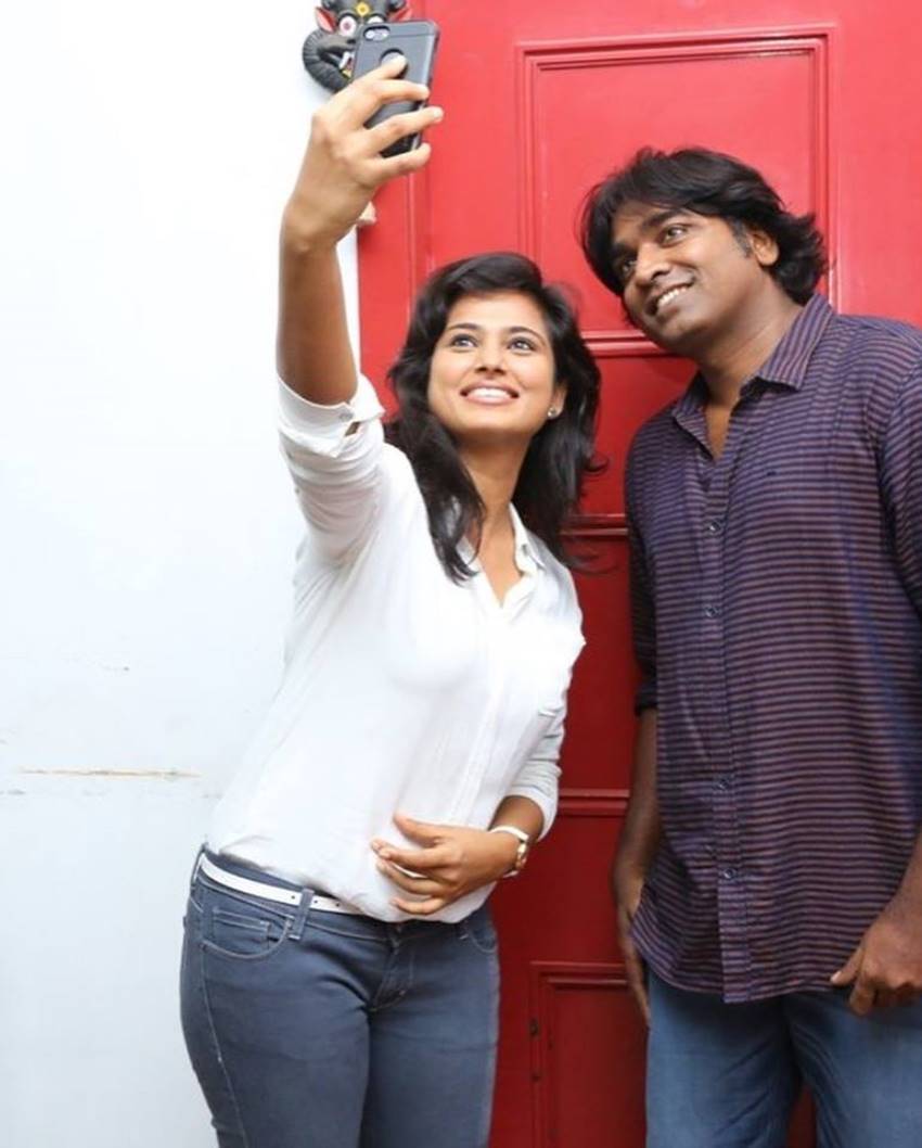 Ramya Pandiyan Unseen Photos - Filmibeat