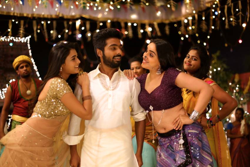 100 Percent Kaadhal Tamil Movie: Pooja, Shooting Stills, Location ...