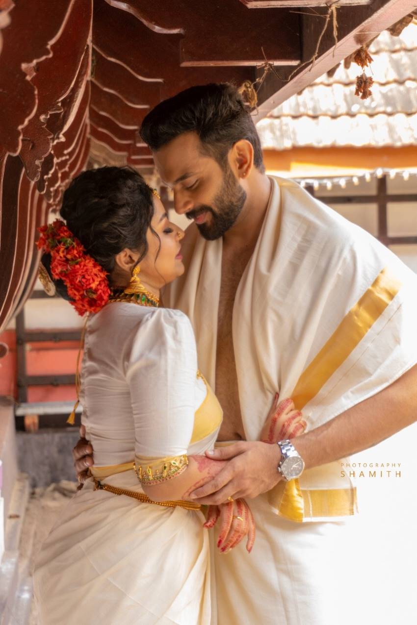 Malayalam Actor Hemanth Menon Enters Wedlock With Alina - Filmibeat