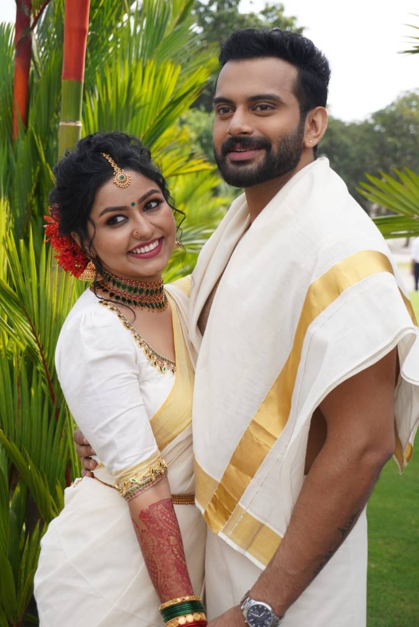 Malayalam Actor Hemanth Menon Enters Wedlock With Alina - Filmibeat