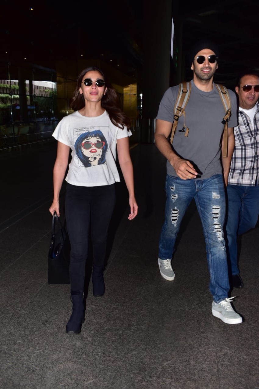 Alia Bhatt & Aditya Roy Kapur snapped at Mumbai Airport - Filmibeat