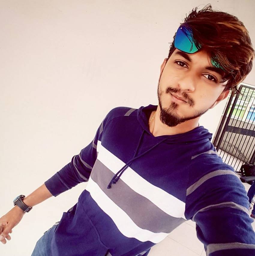 Bigg Boss Tamil 3 winner Mugen Rao Unseen Photos - Filmibeat