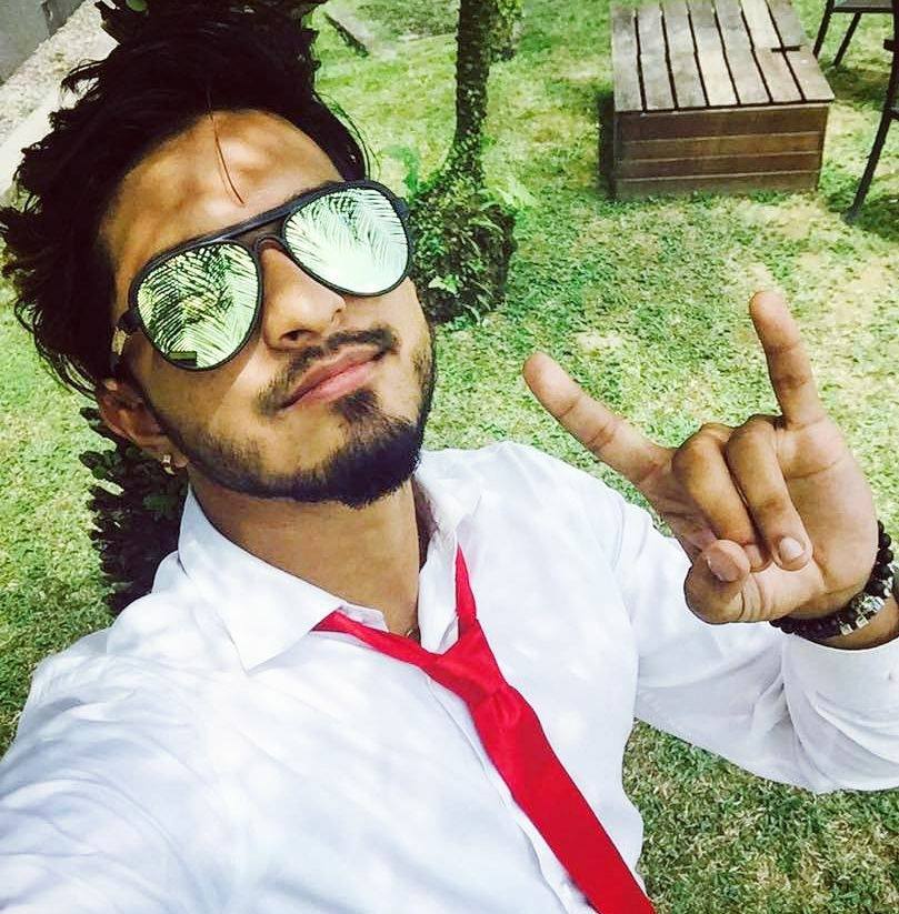 Bigg Boss Tamil 3 winner Mugen Rao Unseen Photos - Filmibeat