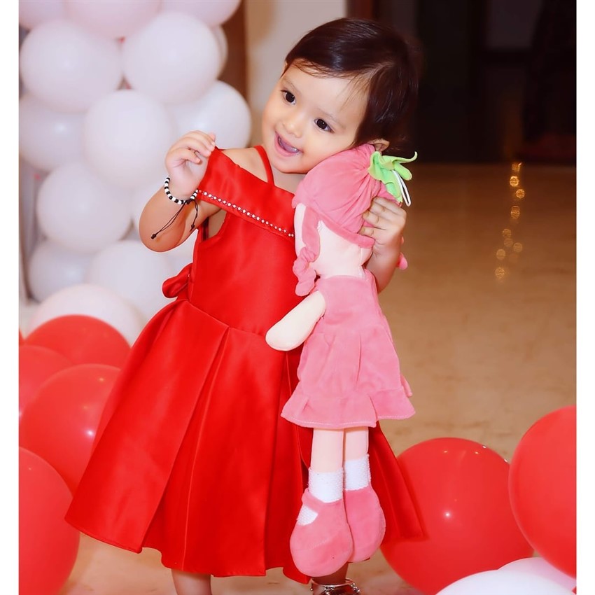 Ajay Rao Daughter Cherry 1st Birthday Celebration - Filmibeat