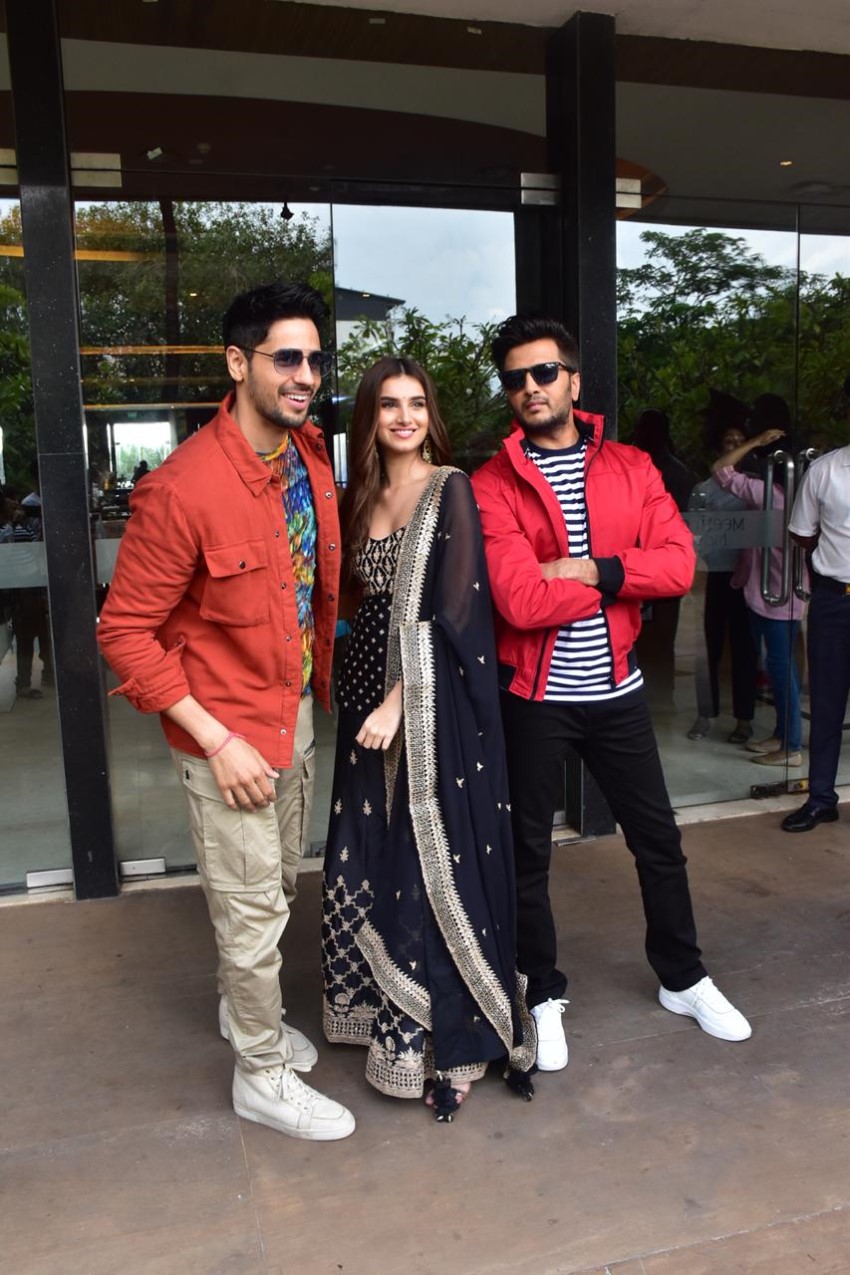 Siddharth Malhotra, Riteish Deshmukh & Tara Sutaria snapped promoting ...