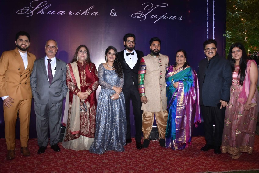 Celebs At Shaarika Pandit's Wedding Reception - Filmibeat