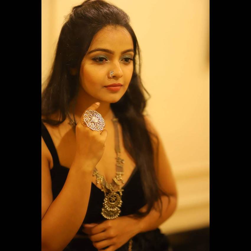 30+ Nitya Shetty Photos: Find Latest HD Images, Pictures, Stills & Pics ...