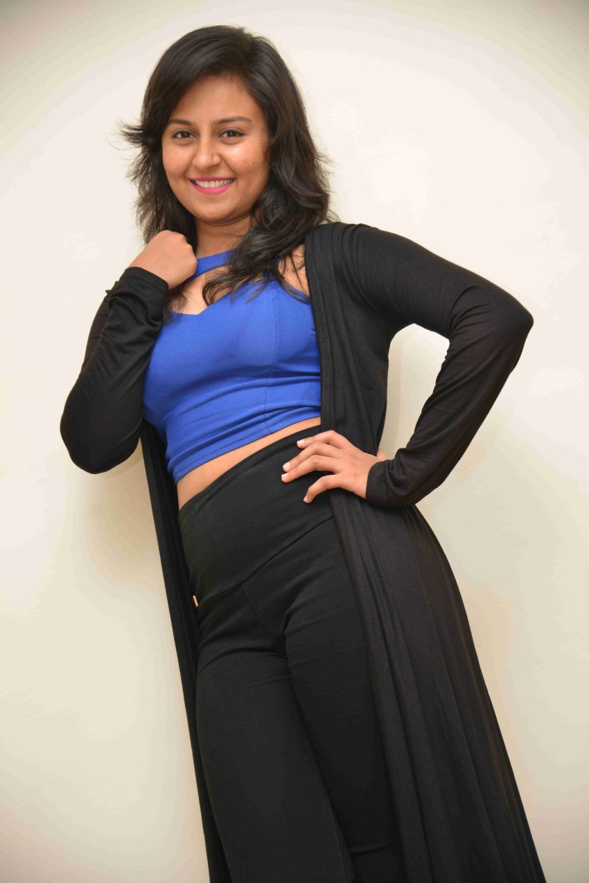Jayashree Photos: Find Latest HD Images, Pictures, Stills & Pics ...