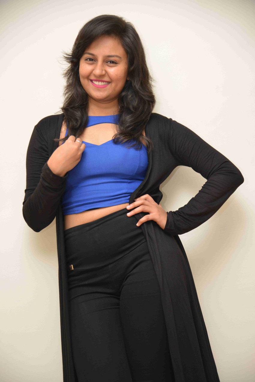 Jayashree Photos: Find Latest HD Images, Pictures, Stills & Pics ...