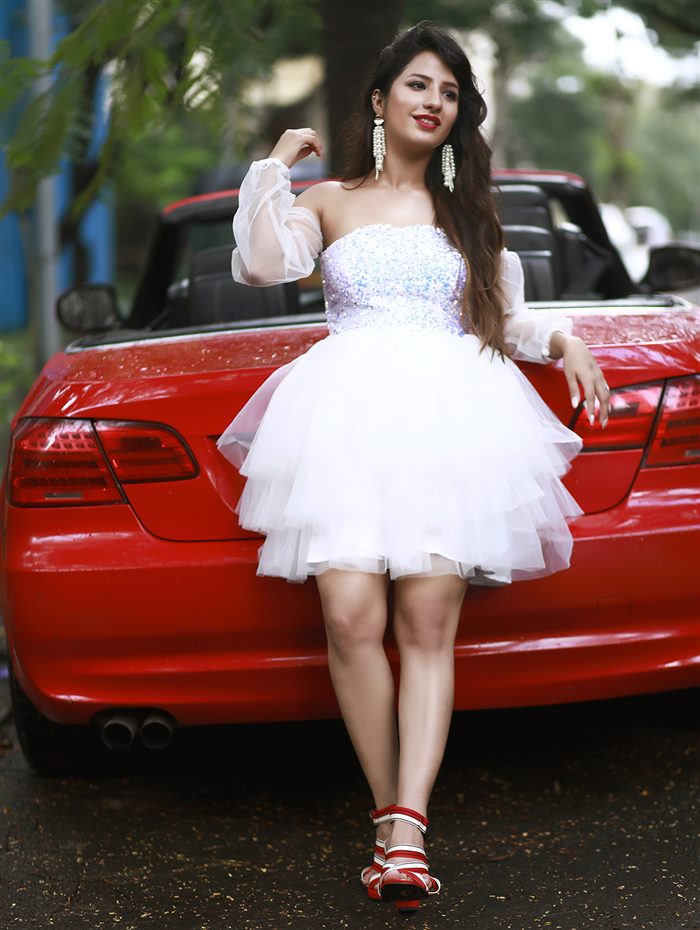 Shunaya Solanki Photos: Find Latest HD Images, Pictures, Stills & Pics ...