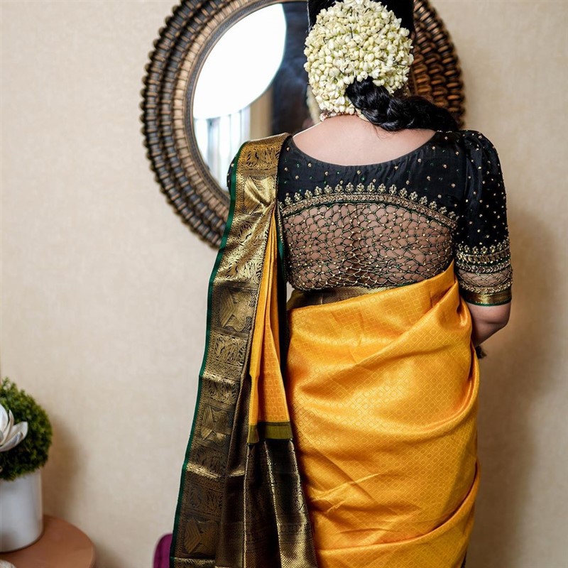 Navya Nair Brother Kannappa And Swathi Wedding Photos - Filmibeat