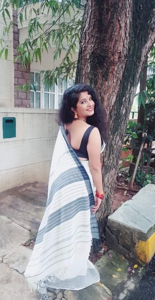 Shubha Poonja Photos: Latest HD Images, Pictures, Stills & Pics - FilmiBeat