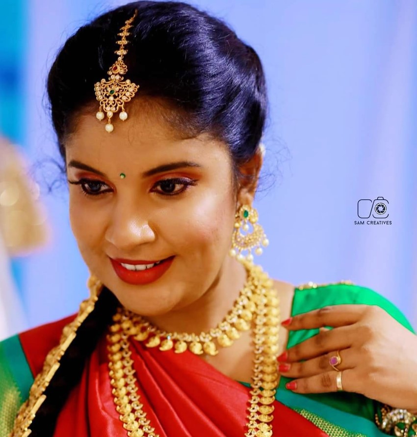 Actress Sabbita Roi's hot photos - Filmibeat