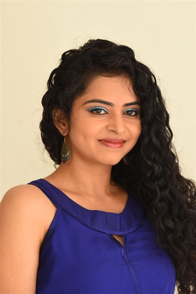 Gayatri Rema Photos: Find Latest HD Images, Pictures, Stills & Pics ...