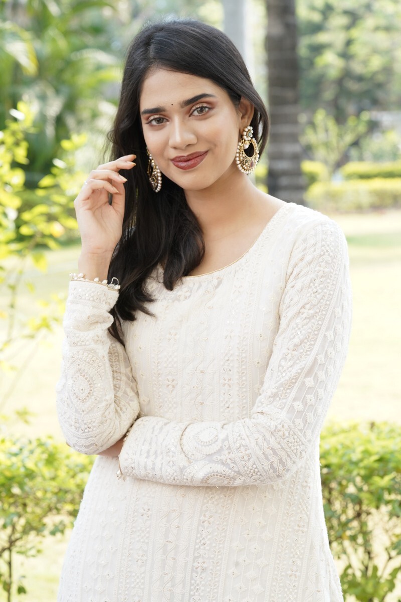 Tanvi Akaanksha Photos: Find Latest HD Images, Pictures, Stills & Pics ...