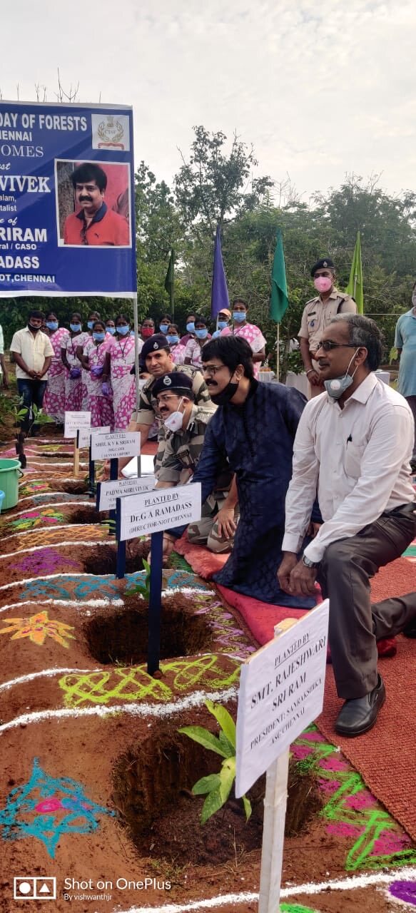 Actor Vivekh Family And Unseen Rare Photos - Filmibeat