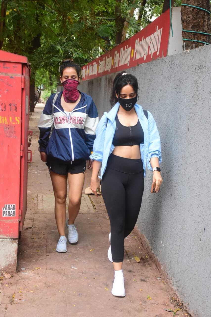 Ashi Sharma Neha Sharma spotted in Bandra - Filmibeat