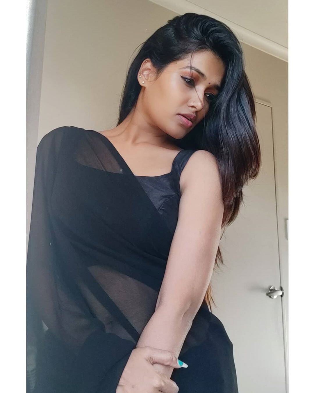 Suganya Subramanian Photos: Find Latest HD Images, Pictures, Stills ...