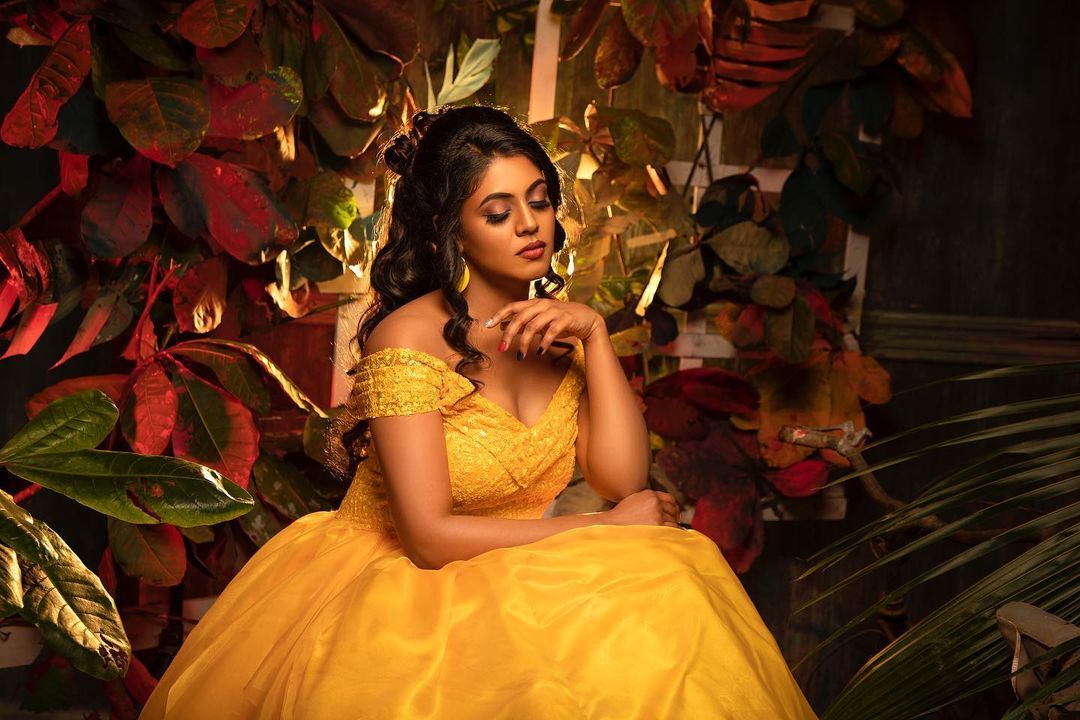 സെക്‌സി ലുക്കില്‍ ഇനിയ; ഹോട്ട് ഫോട്ടോഷൂട്ട് കാണാം | Actress Iniya ...