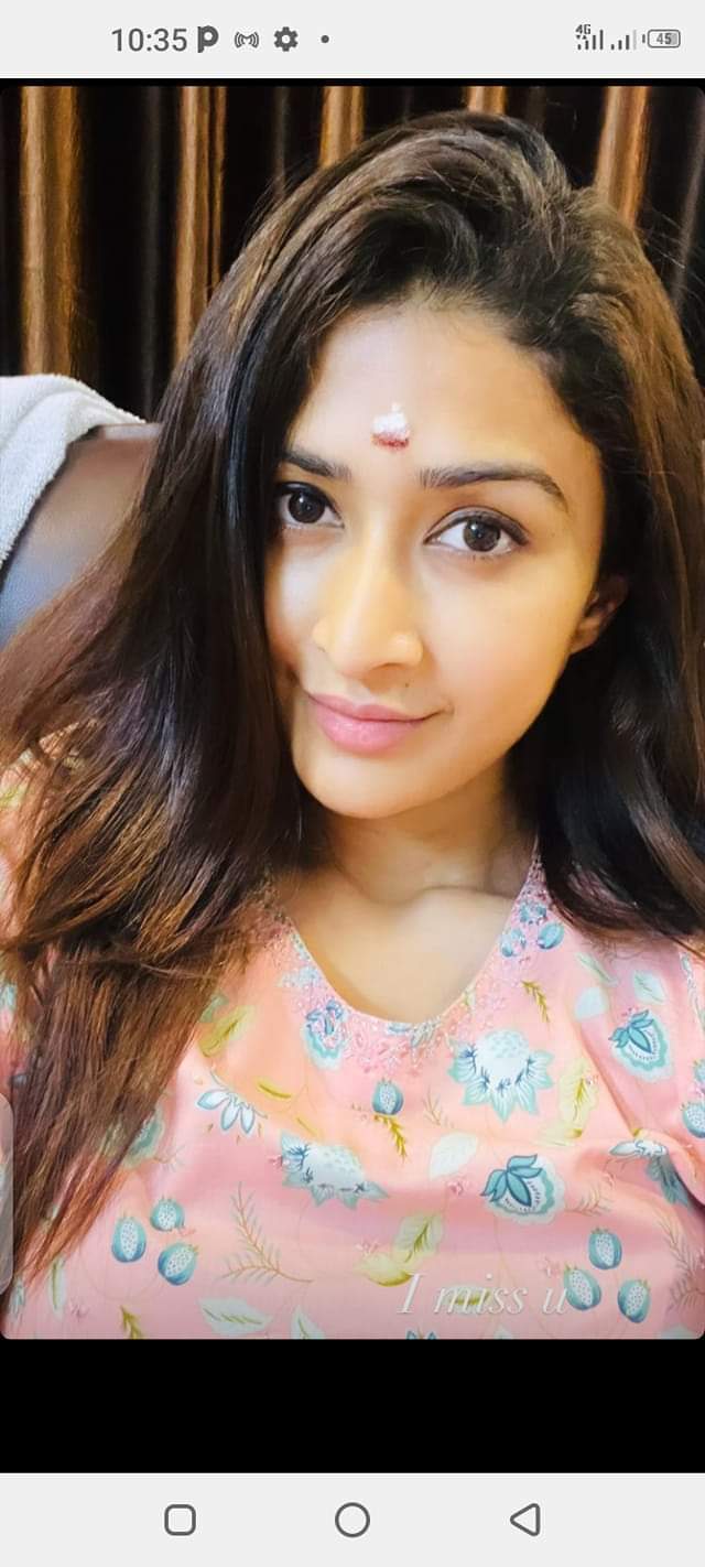 Farnaz Shetty Unseen And Rare Photos - Filmibeat