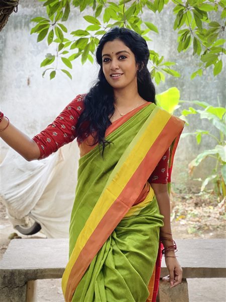 Roshini Haripriyan Photos: Find Latest HD Images, Pictures, Stills ...