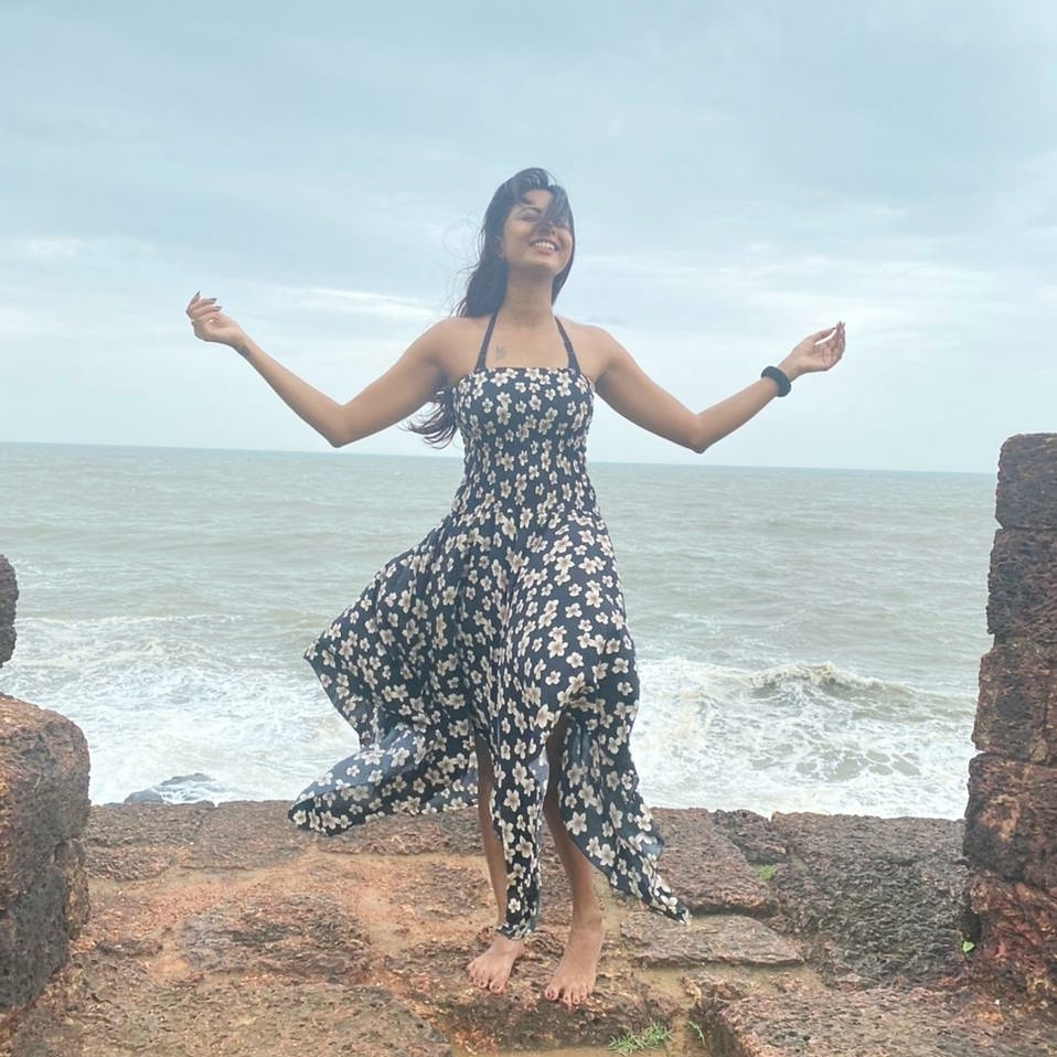 ஆடையில்லாமல் போட்டோ ஷுட் நடத்திய சீரியல் நடிகை.. லேட்டஸ்ட் போட்டோஸ் ...