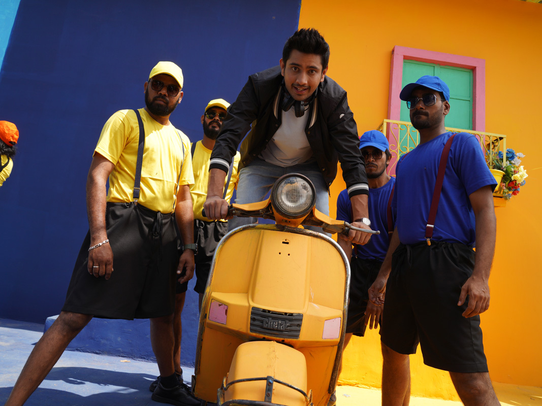 Stand Up Rahul Movie Stills Telugu Movie: Pooja, Shooting Stills ...