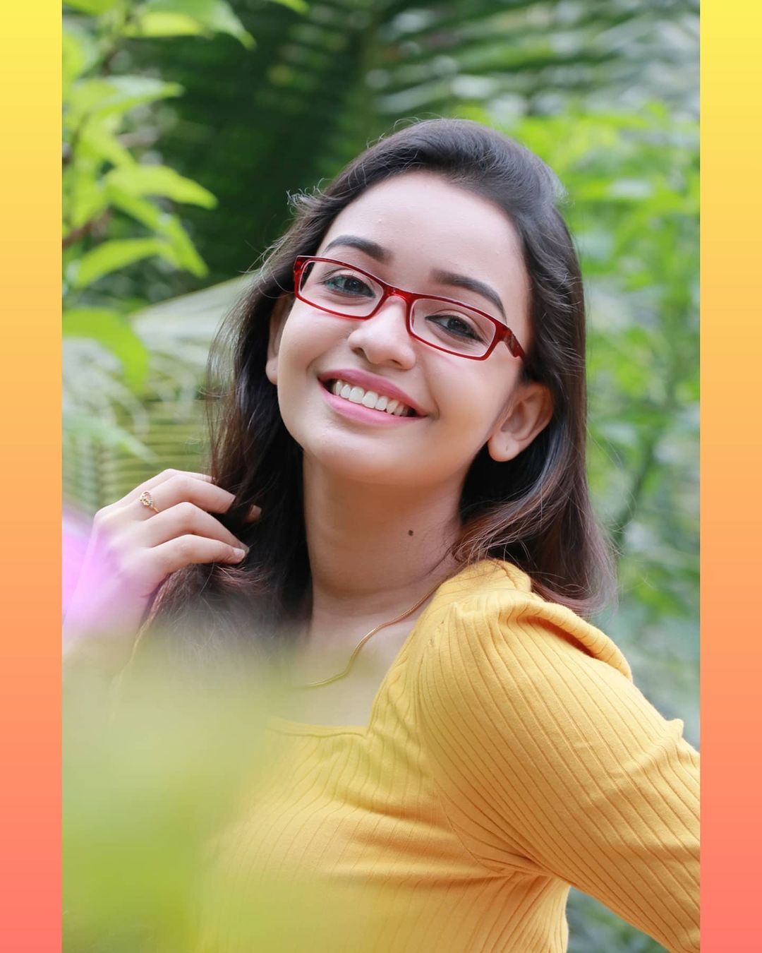 മിനിസ്ക്രീന്‍ പ്രേക്ഷകരുടെ പ്രിയങ്കരി ആലീസിന്റെ പുത്തന്‍ ചിത്രങ്ങള് ...