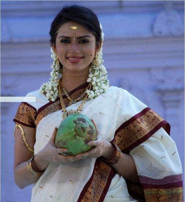 Gaurie Pandit: ఆంధ్రుడు హీరోయిన్ ఇప్పుడు ఎలా మారిపోయిందో చూసారా ...