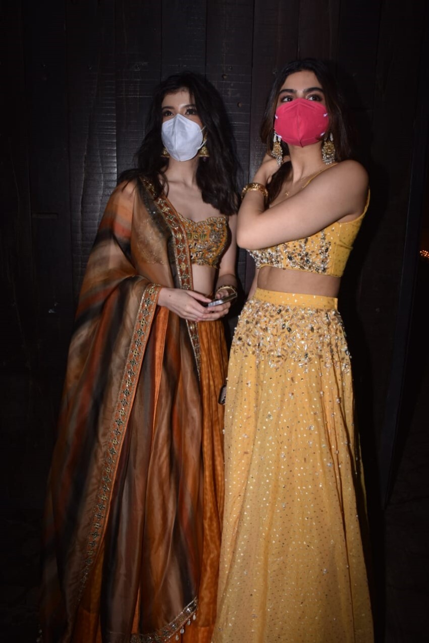 Rhea Kapoor & Karan Boolani Wedding - Filmibeat