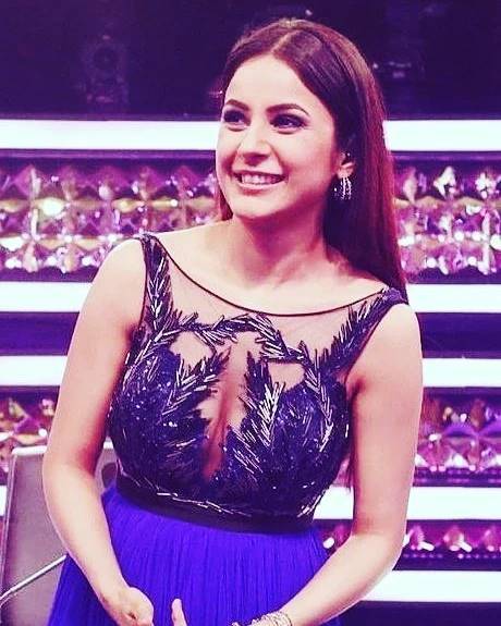 Shehnaaz Gill Proves She Is Ultimate Style Diva - Filmibeat