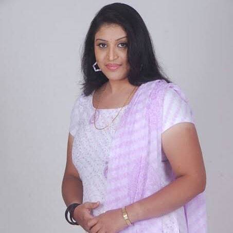 Uma Devi Photos: Find Latest HD Images, Pictures, Stills & Pics - Filmibeat