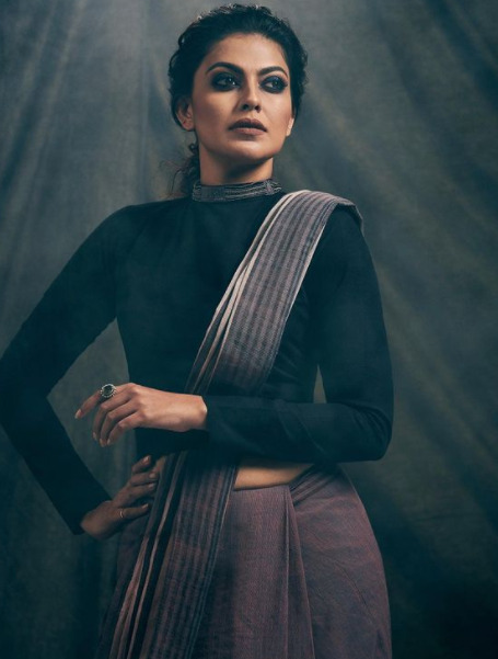 Anusree’s Stunning Pictures That Went Viral On The Internet! - Filmibeat