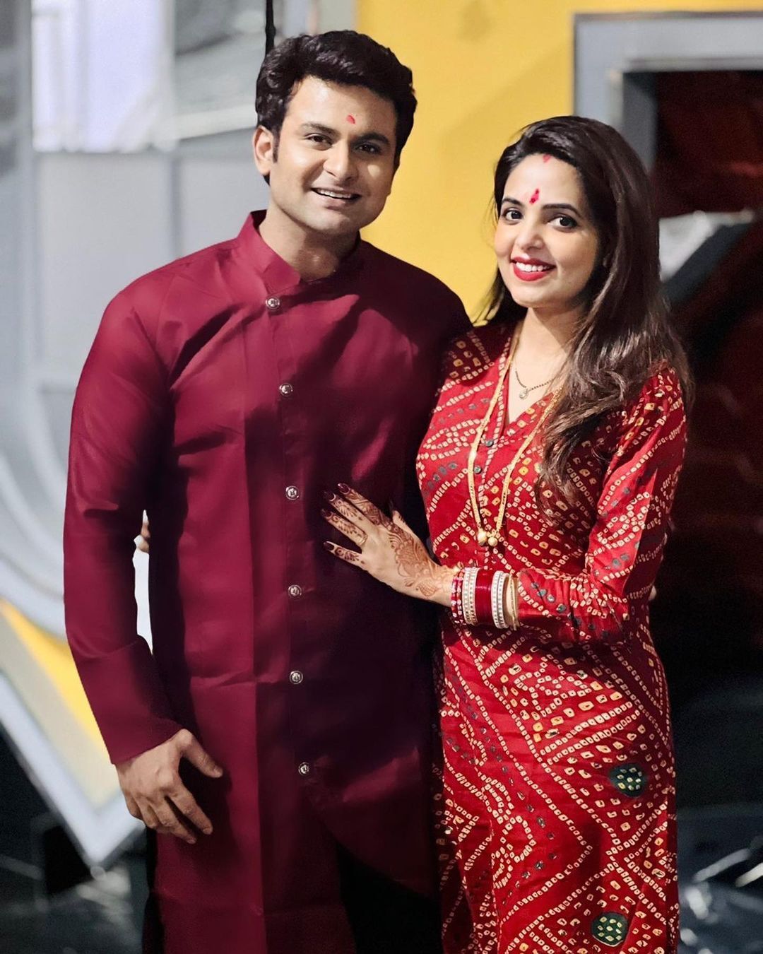 Karwa Chauth 2021: Divyanka Tripathi, Kapil Sharma, Rahul Vaidya, Mahhi ...