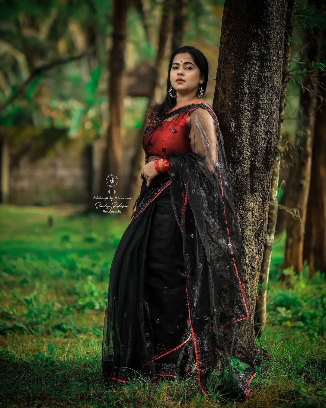 സാരിയിൽ അതീവ സ്റ്റൈലീഷായി ഫറ ഷിബില, ചിത്രങ്ങൾ നോക്കൂ | Mollywood ...