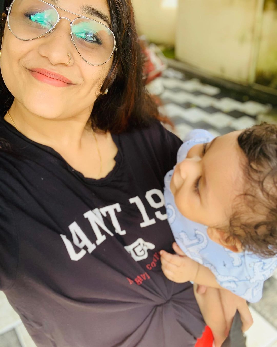 സ്റ്റൈലൻ ലുക്കിൽ പാർവതി, ചിത്രം കാണാം | Actress Parvathy R Krishna New ...