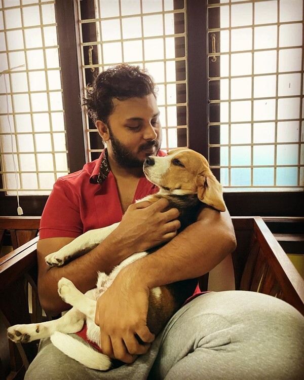 Manoranjan Ravichandran (Manu) Rare Unseen And Family Photos - Filmibeat