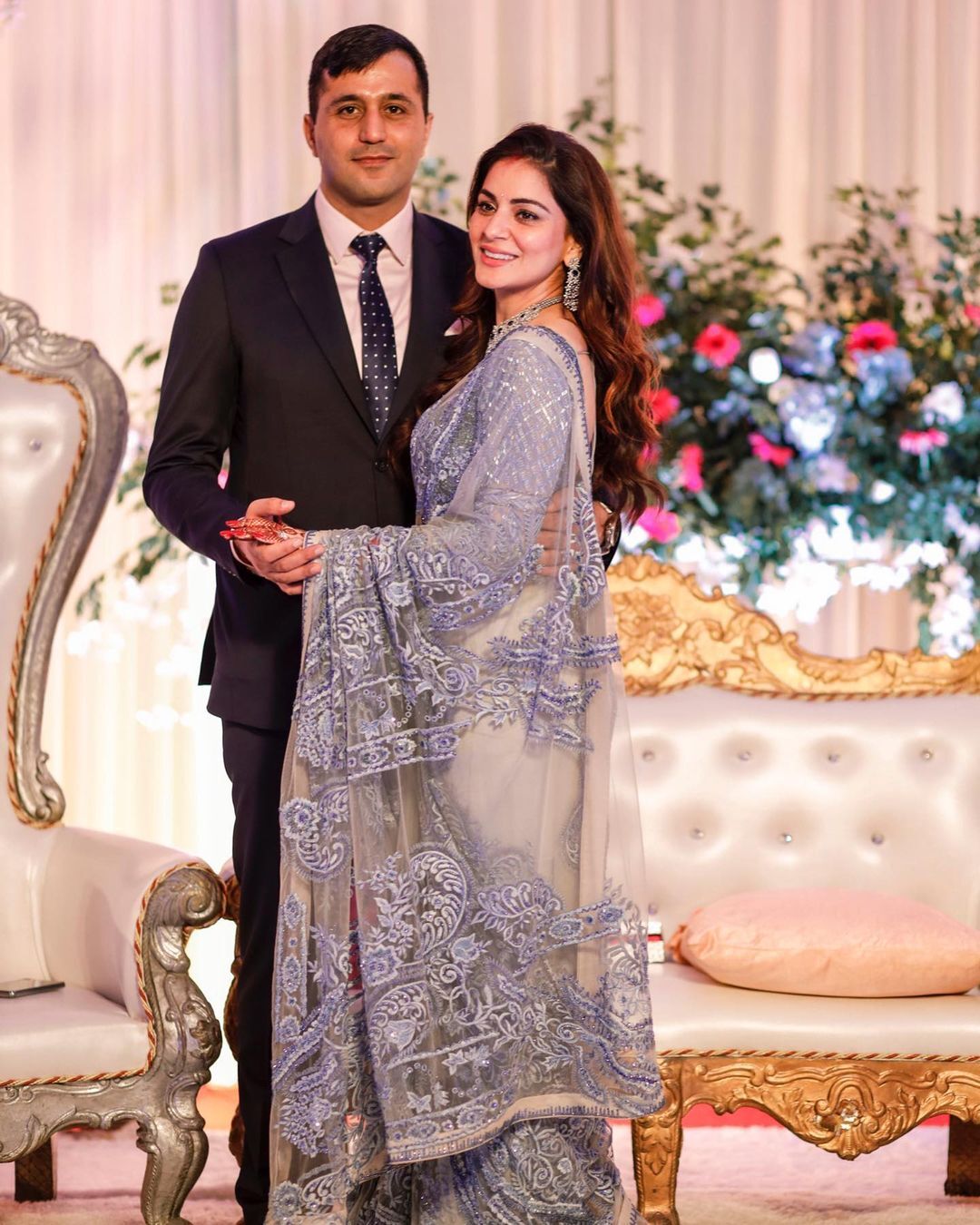 Shraddha Arya's Dreamy Pictures From Her Wedding Reception - Filmibeat