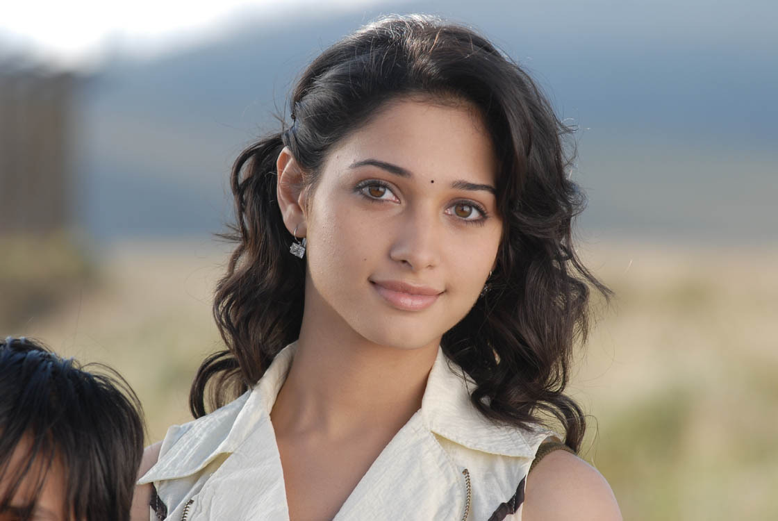 Tamannaah Bhatia Confirmed For Megastar Chiranjeevi, Meher Ramesh, Anil ...