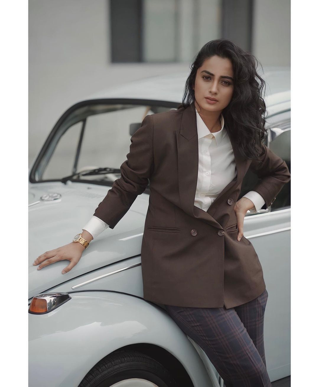 വിന്റേജ് ലുക്കില്‍ നമിത പ്രമോദ്; സ്‌റ്റൈലിഷ് ലുക്ക് വൈറല്‍ | Actress ...