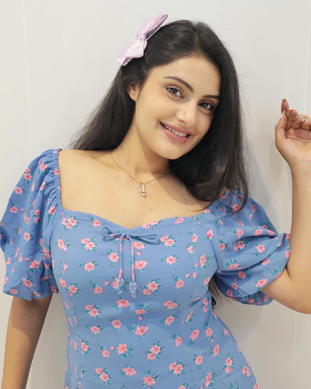 സിമ്പിൾ ലുക്കിൽ സ്റ്റൈലായി ഷാനു സുരേഷ് , ചിത്രം കാണാം | Actress Shanu Suresh New Look Viral ...