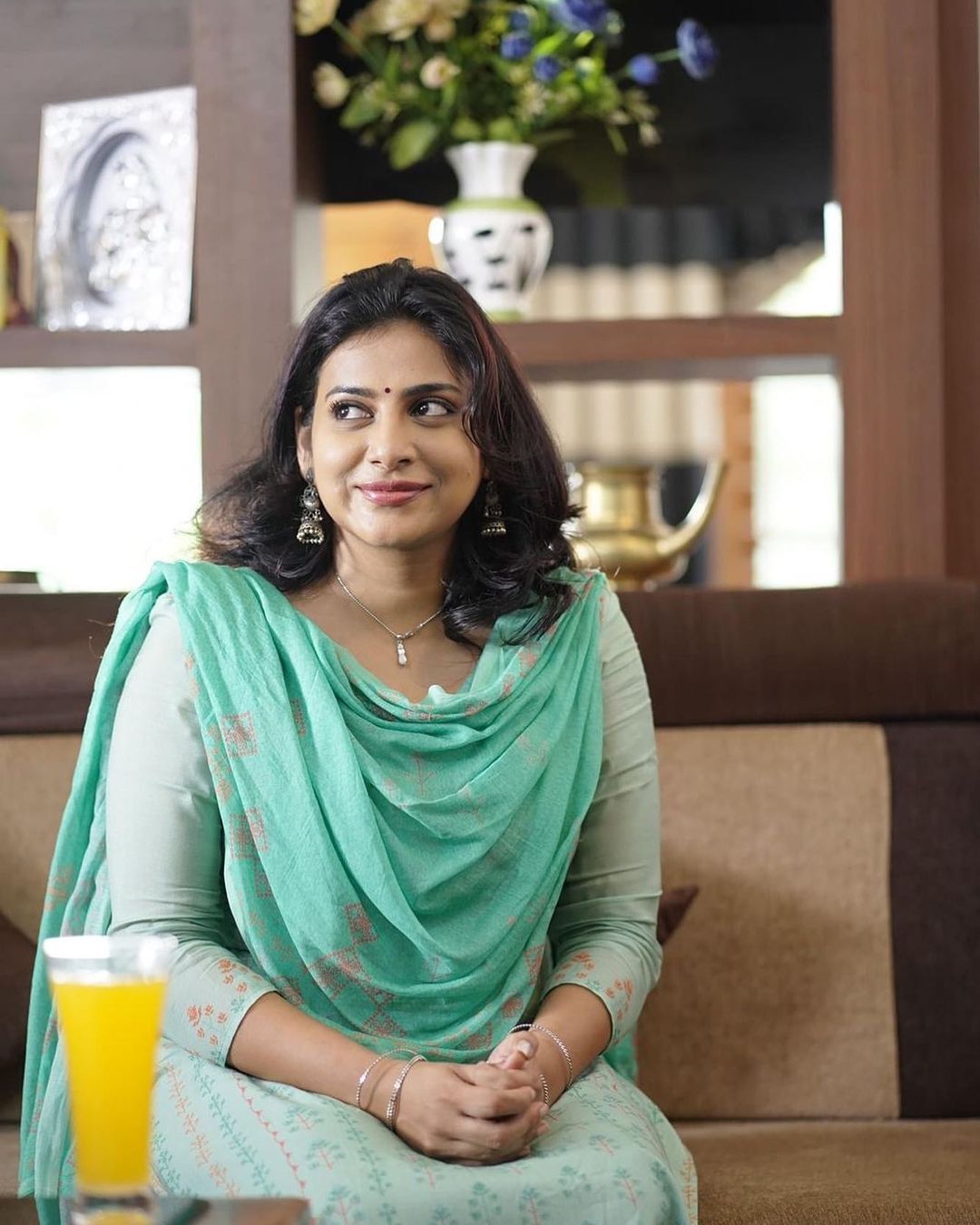കിടിലന്‍ മേക്കോവറില്‍ അന്ന രാജന്‍; ആളാകെ മാറിയെന്ന് ആരാധകര്‍ | Actress ...