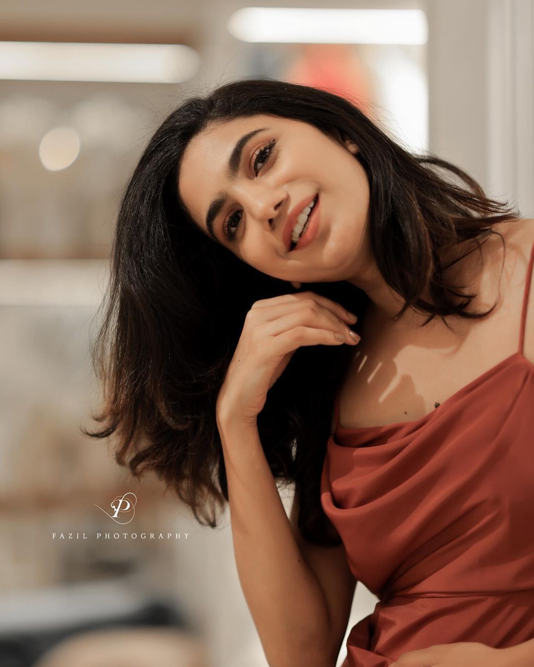 സിമ്പിള്‍ ലുക്കില്‍ കരിക്ക് താരം, ചിത്രങ്ങൾ വൈറല്‍ ആവുന്നു | Home Movie ...