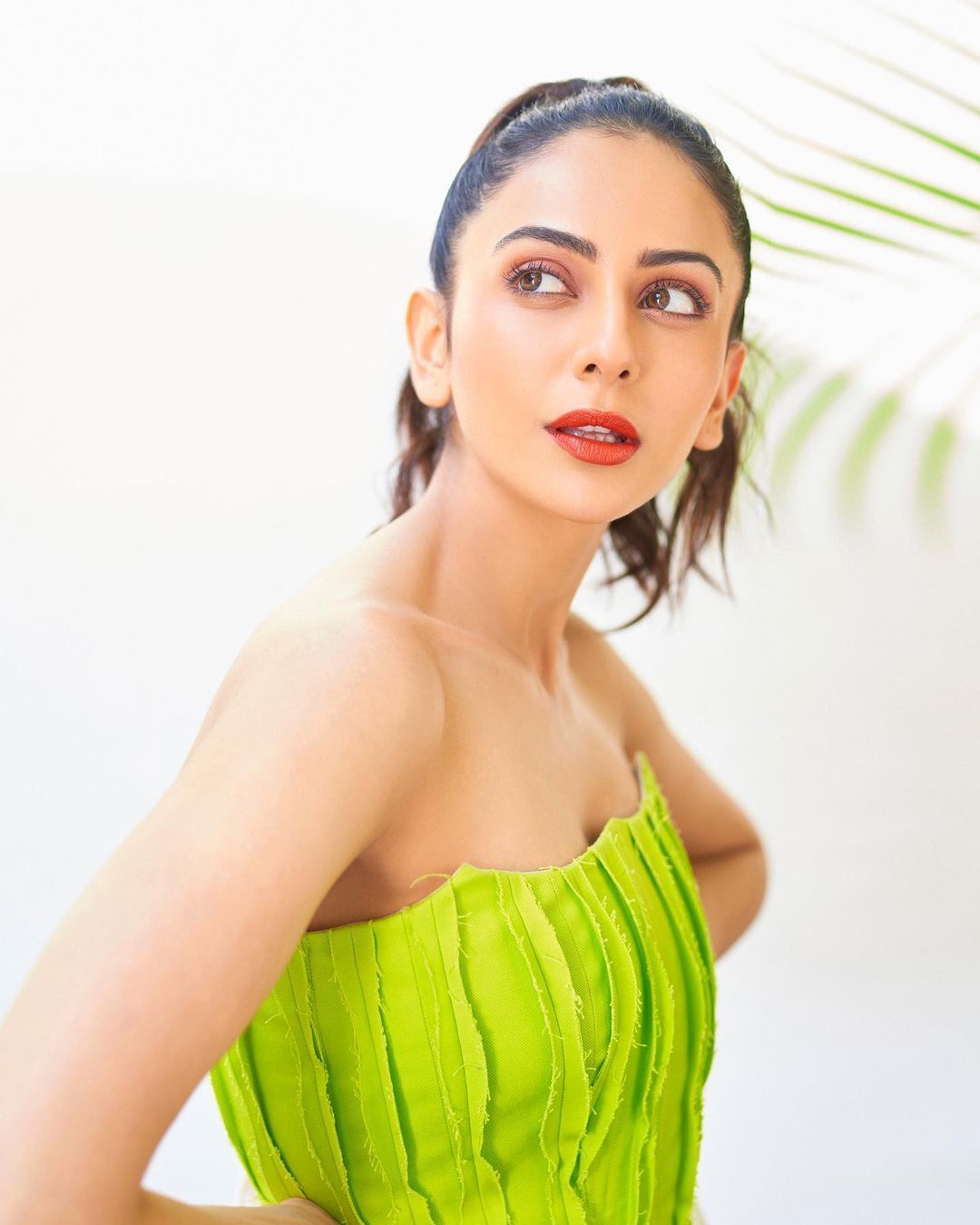 ಮಾಡ್ರನ್ ಬಟ್ಟೆಯಲ್ಲಿ ನಟಿ ರಕುಲ್ ಪ್ರೀತ್ ಸಿಂಗ್ | Rakul Preet Singh: Photo ...